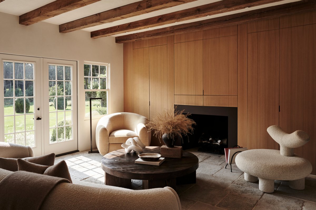 YinjiSpace - Jordan Carlyle x East Hampton Farmhouse